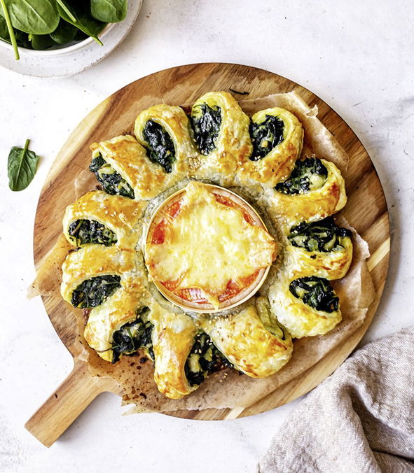 Spinat-Blätterteigkranz mit Camembert - Thermomix-Rezept | Tante Fanny